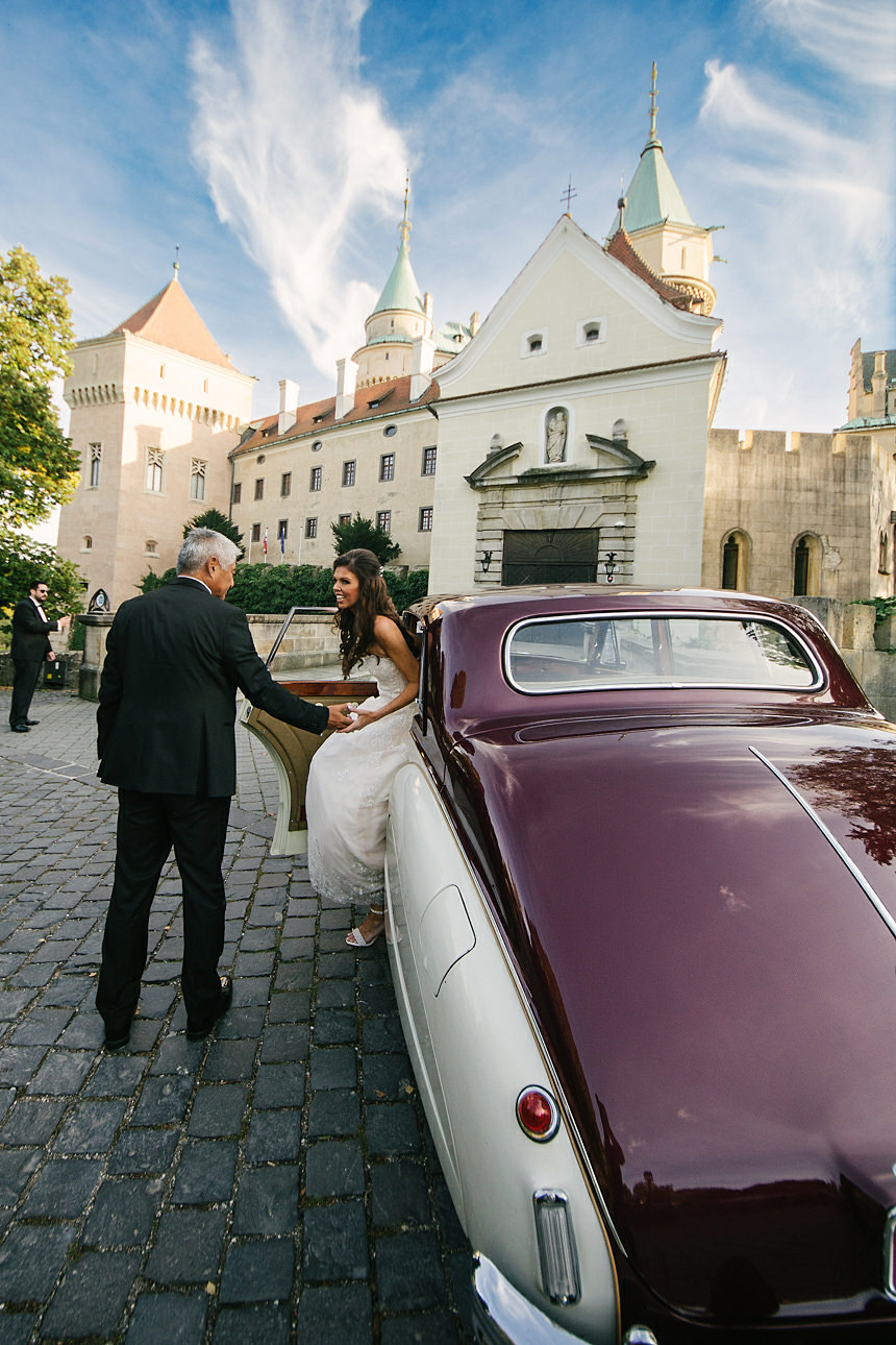 Wedding at Bojnice Castle in Slovakia - Freire Wedding Photo